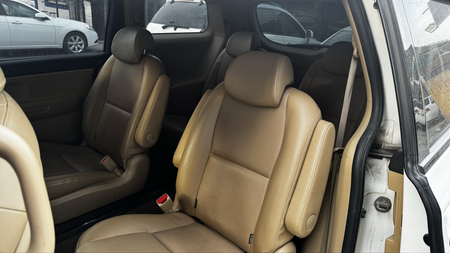 Kia Carnival 2016