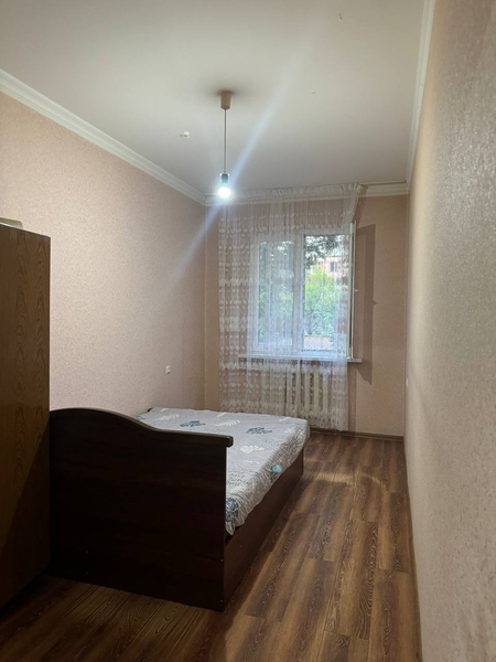 2-хона Ттз-2 бозор 248-мактаб. РАЗДЕЛКА! 50м².Балкон 1.5×6