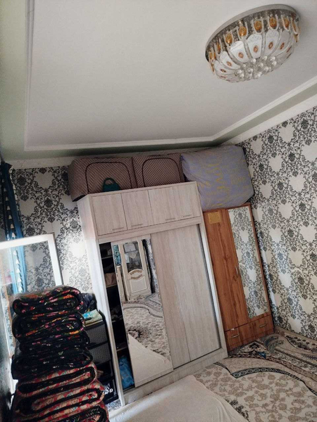 Яшнабад 2сот. недалеко метро Дустлик продаётся дом