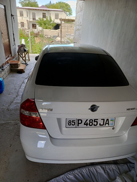 Авто Шевроле нексия 3
