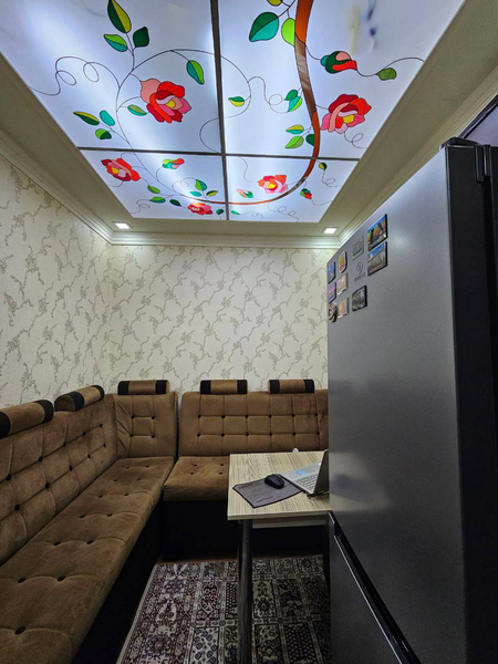 Продается шикарная квартира! Академ городок. 2/4/4  55м².  Кирпич.