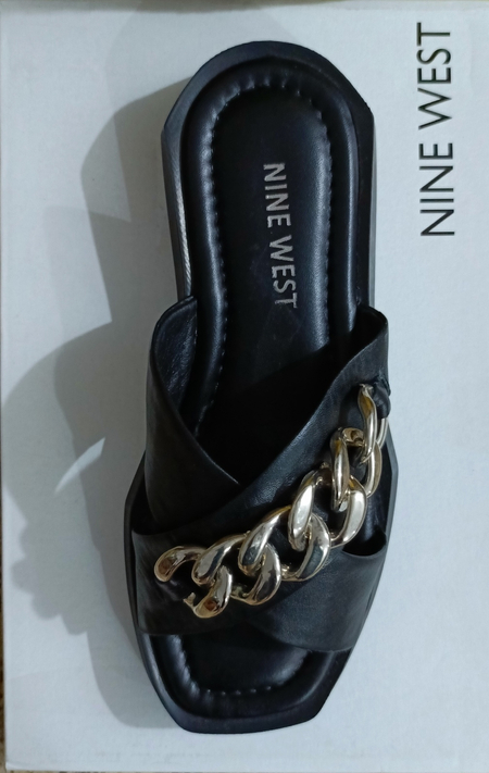 Кожаные шлепки Nine West