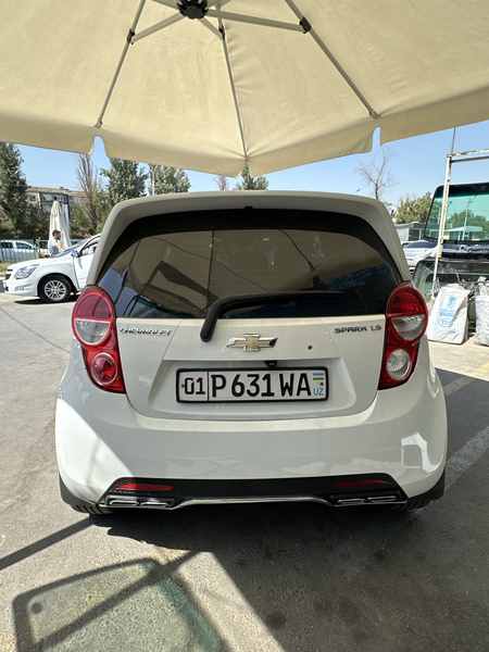 chevrolet spark 2015 AT