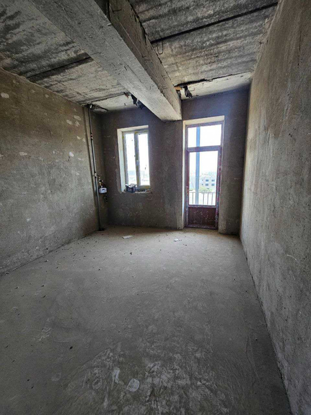 2 xonali 72m² 7-qavat sotiladi