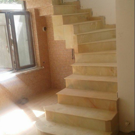 Korka miramir kafil.va travertin qilamix