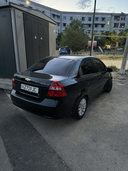 Qora nexia 3 2022 avtomat / Черная нексия 3 2022 автомат