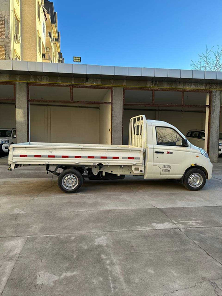 forland gruzavoy 2023 yil 3.5 tonnalik