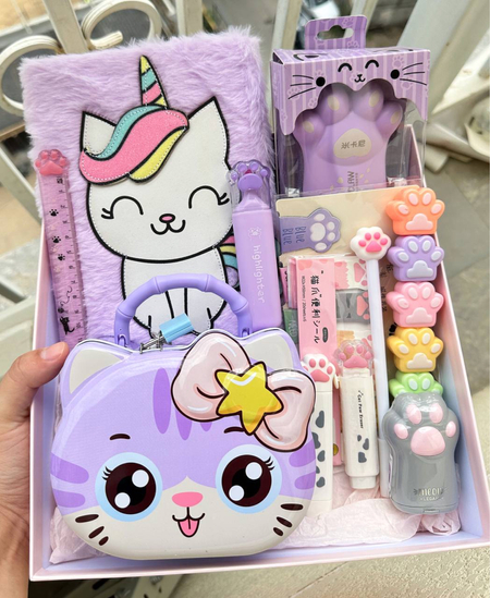 Подарочные боксы Kuromi,Mymelody,Hello Kitty, Авокадо,Стич,Лапка