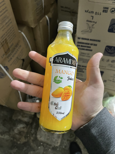 Coca Colla Zam zam eron Mango sok Anor sok