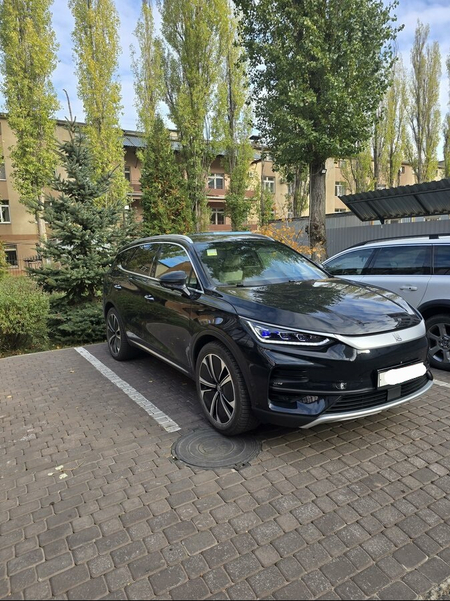 BYD TANG 4.4 секунд