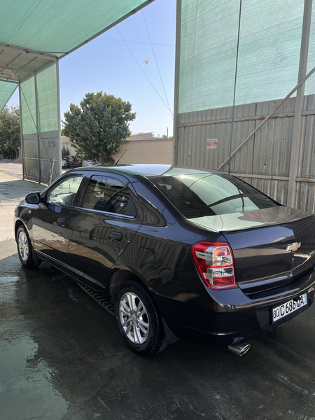 Chevrolet Cobalt 2021 sotiladi