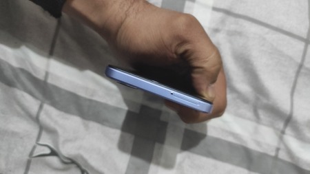 Vivo y17S holati yangi