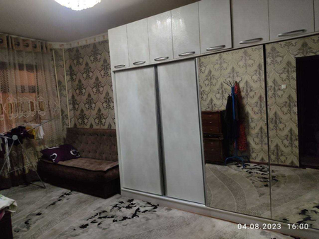 Олмазор Тумани Тансиқбоев 1 томонда квартира сотилади