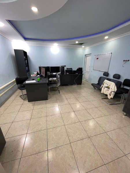 Продается офис 48 кв.м на Кадышева вторая линия