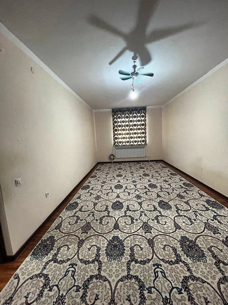 Tez 3 xonalik sotiladi arzin yangi domdan 6 mik