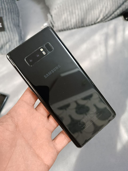 Samsung Note 8 sotiladi 256Gb