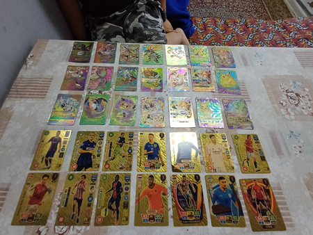 Pokemon ketka zalatistiy