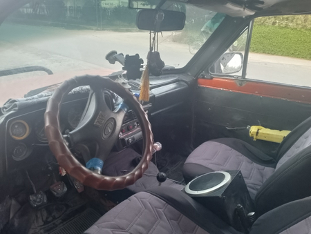 Niva 2121 sotiladi