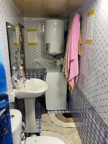6 sotixli hovli sotiladi