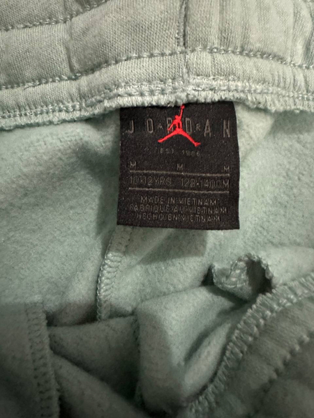 Костюм теплый Jordan 7-8 лет