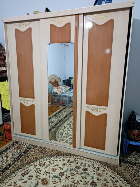 Спальный гарнитур сотилади