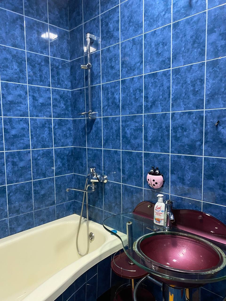 Срочно! Юнусабад 8кв 77серия 3/2/4 кирпич 84.000у.е
