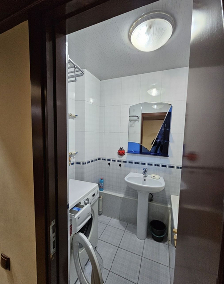Метро ТУРКИСТОН отличная 2х комнатная квартира полностью упакована