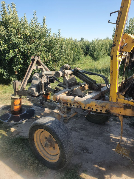 Traktor out o'radigani balance sotiladi