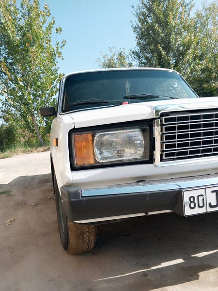 Ваз 2107 сотилади
