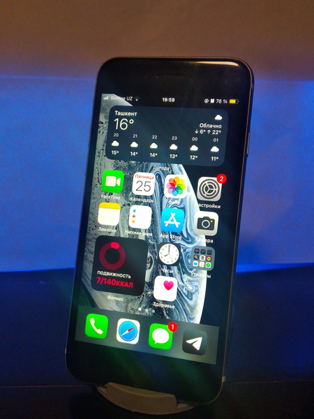 Продам iphone SE 2020 [2 generation]