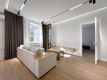 Продаётся 50м² ул.Амира Темура 2/2/4 ор-р NRG OYBEK