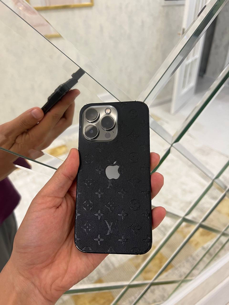 Iphone 13 pro srochniy sotiladi 256gb