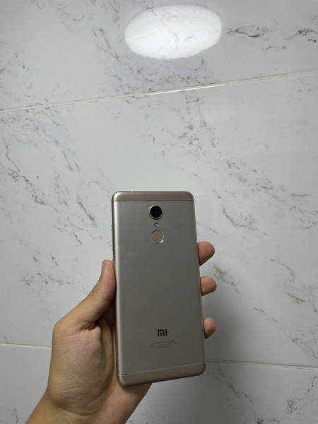 Redmi 5 16gb срочни сотилади