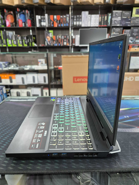 Acer Nitro 5 ( i7-12650H / RTX 4060 8GB)