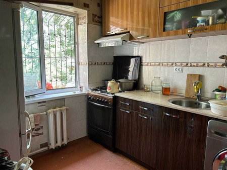 Срочно квартира продается в Ташкенте 3/5/5 Алмазар (J2853 )
