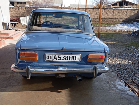 Jguli 2103 sotiladi