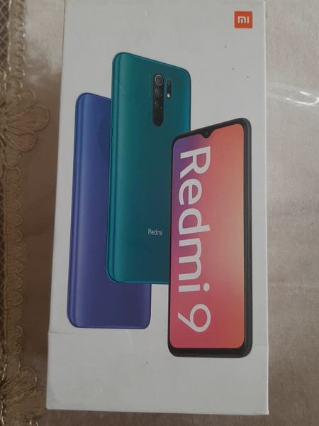 Б/у Redmi 9, 3/32 Гб, Carbon Grey, попал в циклическую перезагрузку