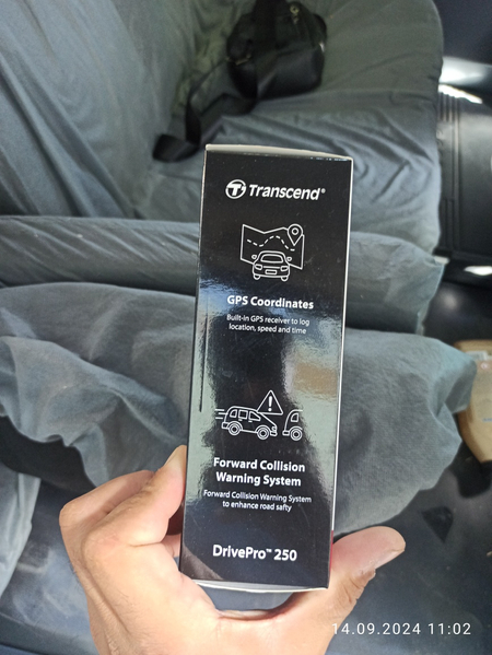 Видеорегистратор Transcend DrivePro DP250 + 128gb C10 Sandisk