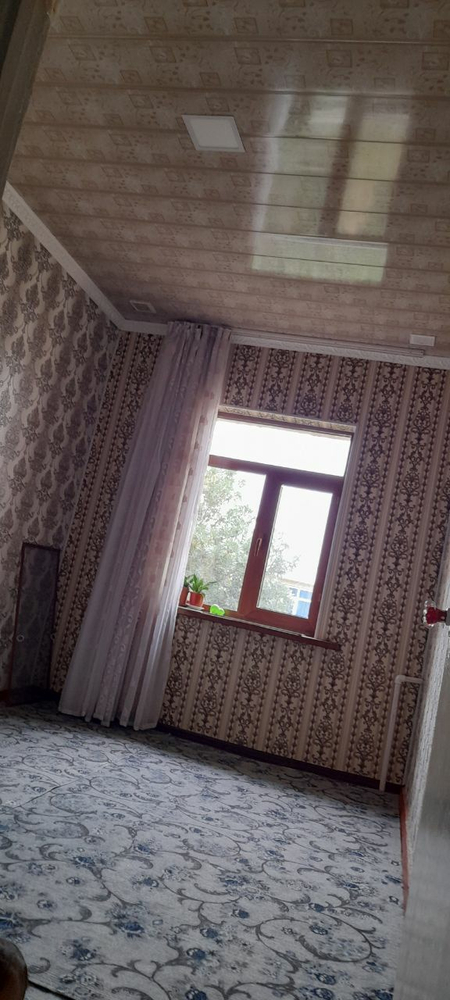 Qarshi shahri markazidan Paxtazor 61 uy 15 xonadon 4xonali uy sotiladi