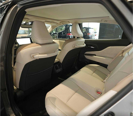 Toyota Crown 2023 года выпуска