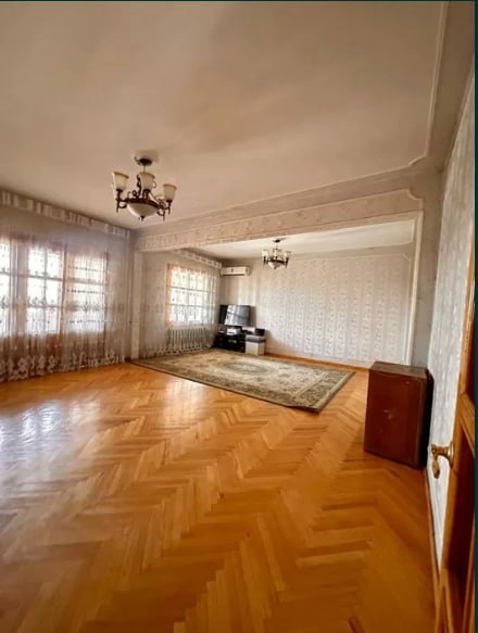 Саракулька Продам 4/4/9 Школа 194