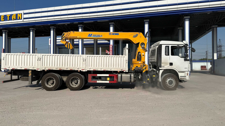 SHACMAN L3000 грузовик манипулятор 6.3 тнн