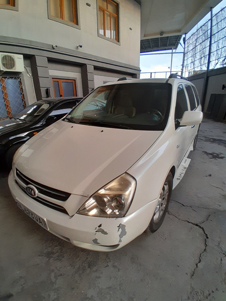 Kia karnival srochno