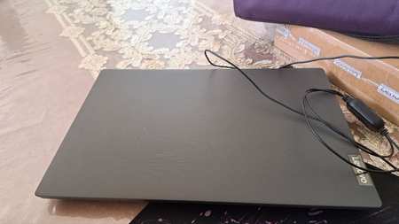 Ноутбук в отличном состоянии Lenovo V14/V15