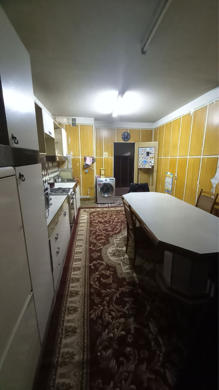 Sergeli 8 , 4 xonali do'm Srochni sotiladi 7- etaj