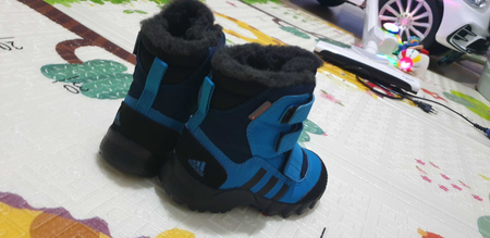 Сапожки теплые влагозащитные Adidas и ботиночки демисезонные Waikiki
