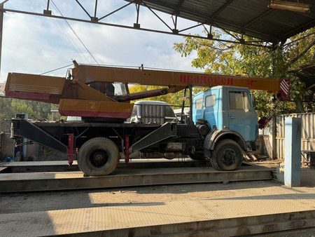 Автокран Ивановец