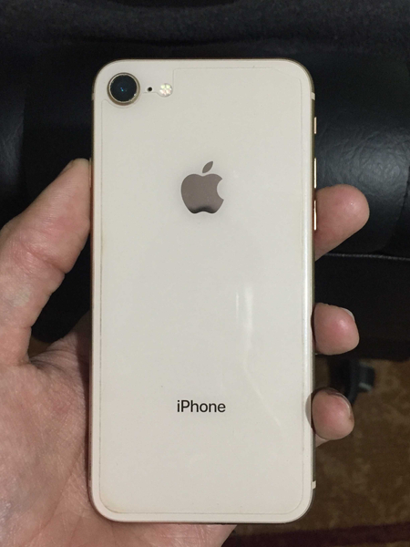 iPhone 8 zapchast