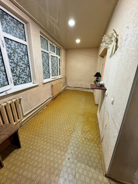 Продам 3/3/4 кирпич балкон 2х6 в Учтепинском рйоне