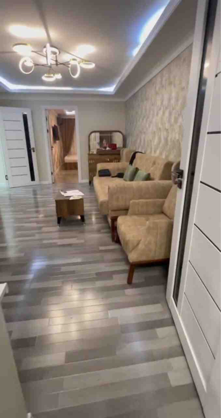 Чиланзар 8, ТРЦ Парус
